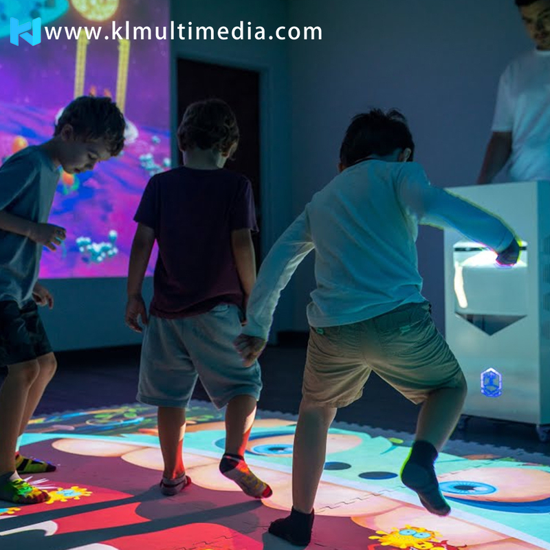 Portable Floor Projector - Mobile floor stand projection game